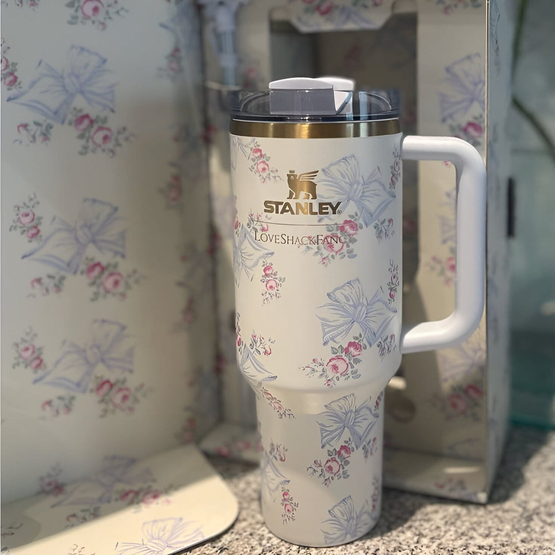 Rosa Beaux Blue Stanley x LoveShackFancy Quencher | 40 OZ – Pantry.